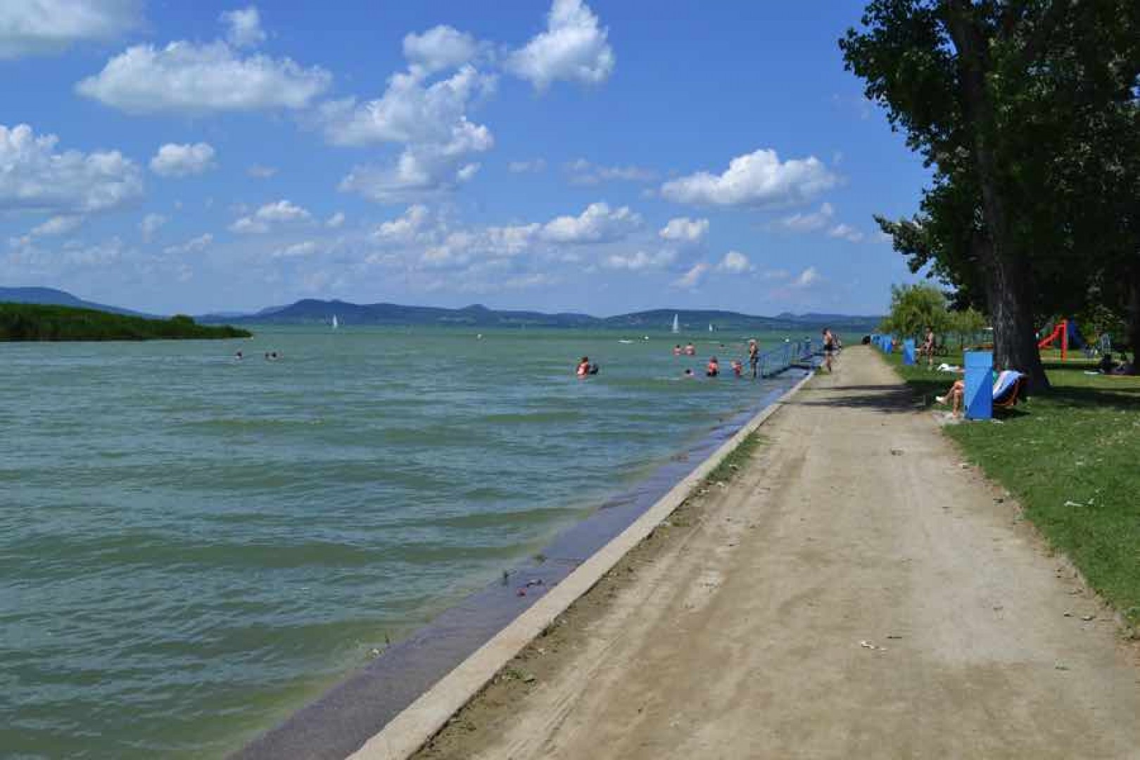 Balatonboglár Sziget szabadstrand | GoTourist