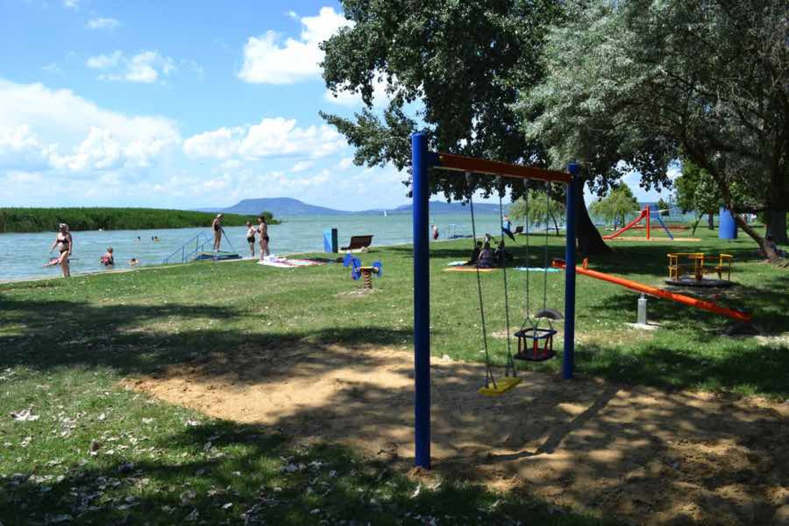 Balatonboglár Sziget szabadstrand | GoTourist